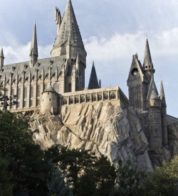 Crimson Moon | Scribble Hub